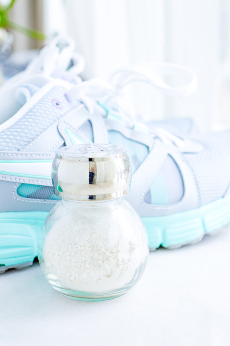 Homemade Antifungal Foot Powder - Get Green Be Well