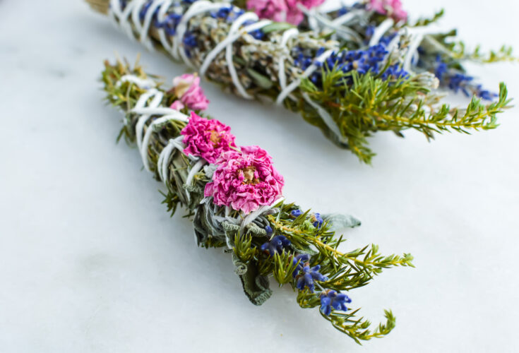 How to Make a Smudge Stick - Get Green Be Well