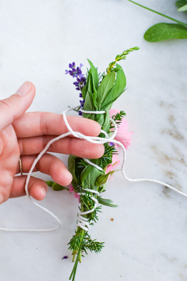 How to Make a Smudge Stick - Get Green Be Well