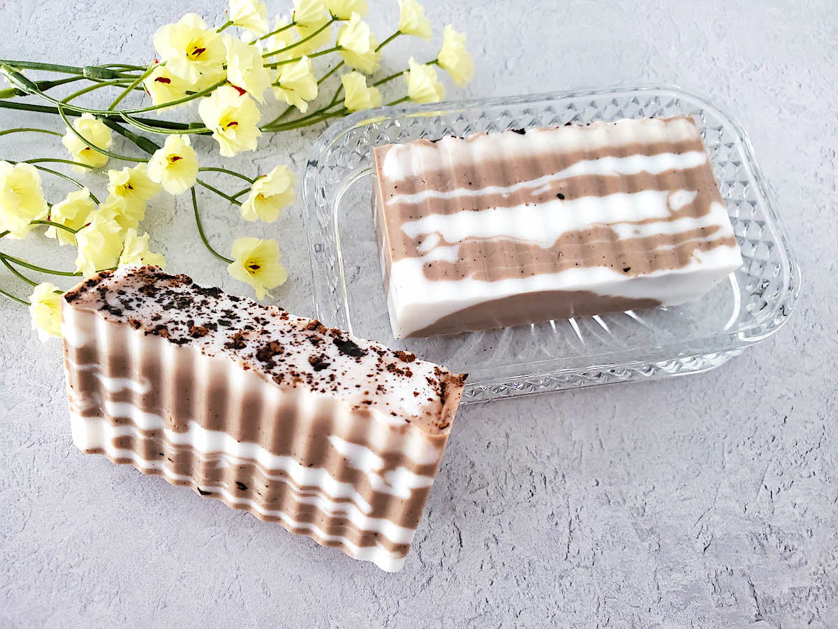Homemade Chocolate and Vanilla Swirl Soap Bars - Get Green Be Well
