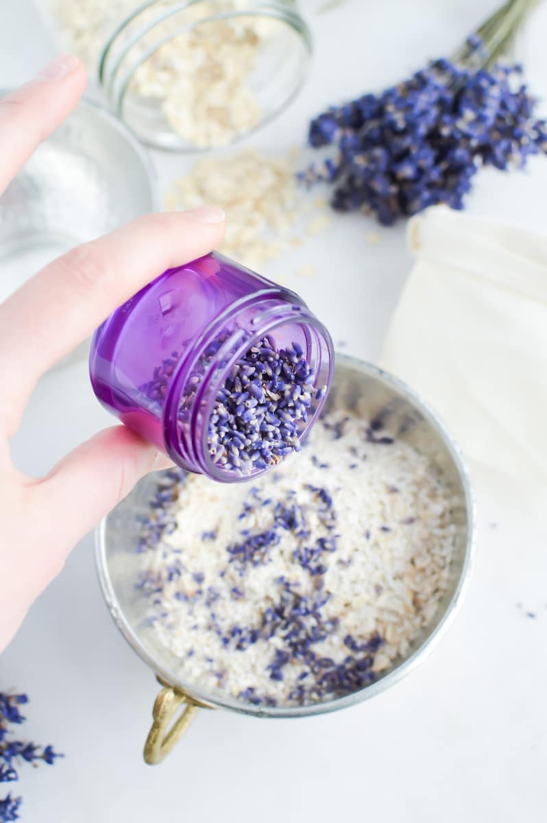 Quick and Easy 2-Ingredient Oatmeal Bath Soak - Get Green Be Well
